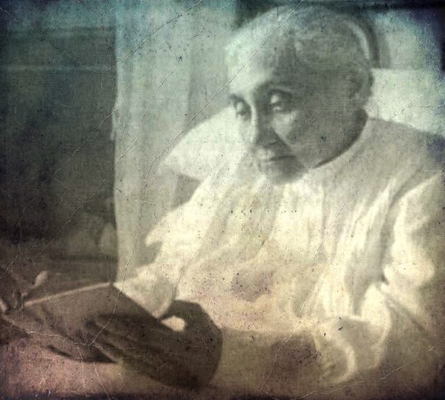 Симона - Агуу бөгөөд богино дайн - Хаант улс руу цаг тоолох